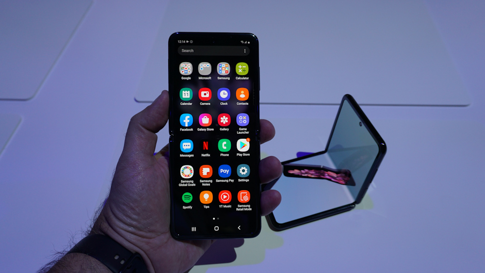 Galaxy Z Flip chega em março ao Brasil - INTERFACES