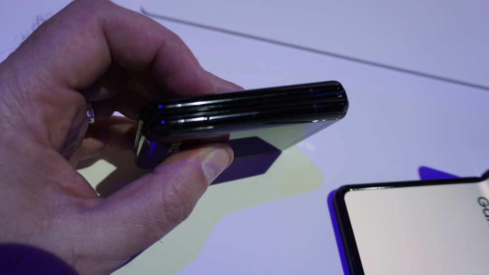 Galaxy Z Flip chega em março ao Brasil - INTERFACES