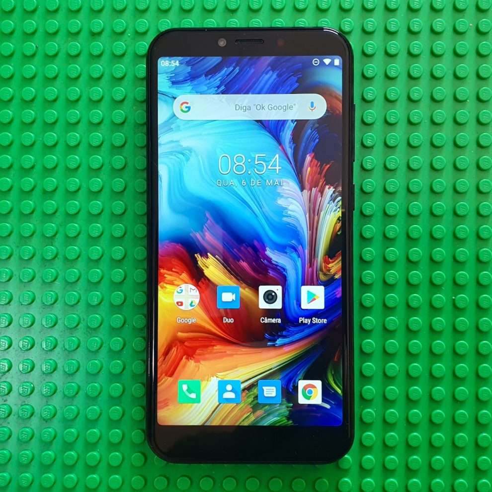 Philco Hit: novo smartphone básico no pedaço - INTERFACES