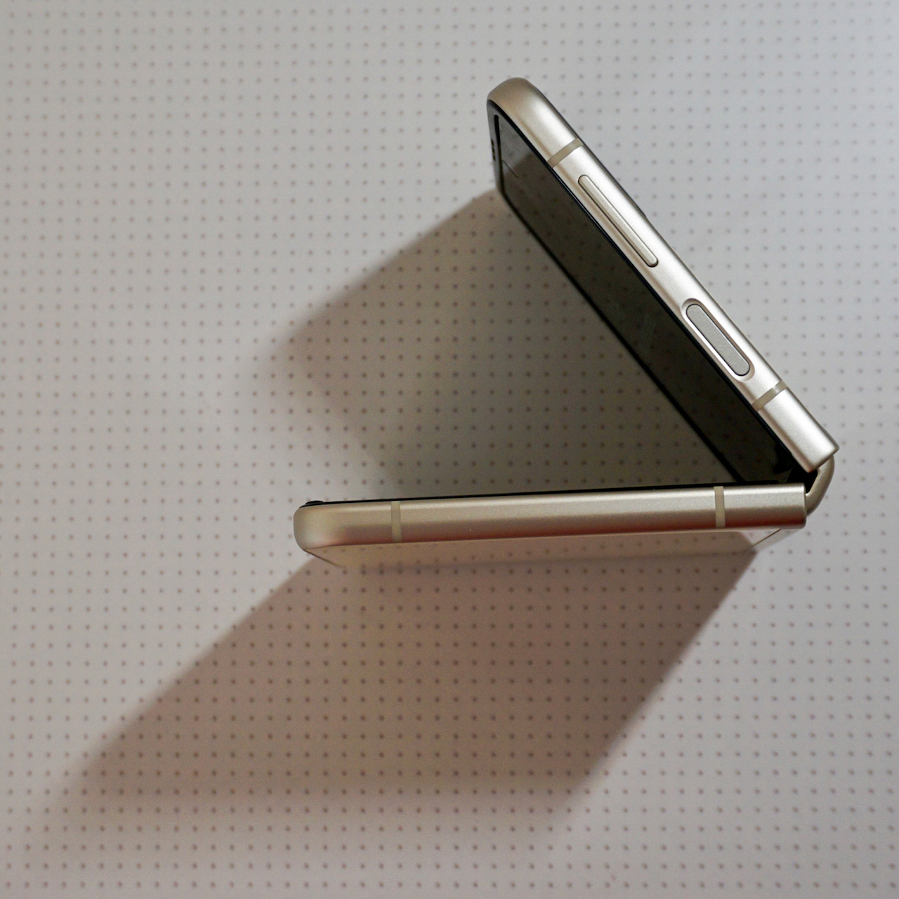 Galaxy Z Flip3: diversão dobrável - INTERFACES REVIEWS